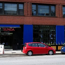 SUNDA NEW ASIAN - RIVER NORTH - Updated July 2025 - 4108 Photos & 3428 ...