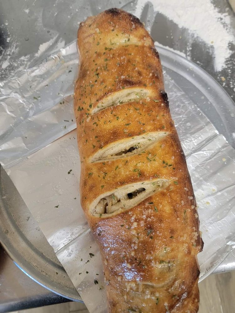 WILDMAN’S PIZZA PASTA & PYTHONS - Updated August 2024 - 102 Buckner Ave ...