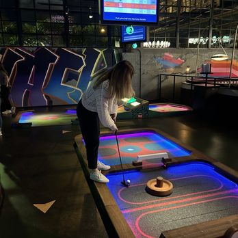 PUTTSHACK - ST. LOUIS - Updated December 2025 - 384 Photos & 160 ...