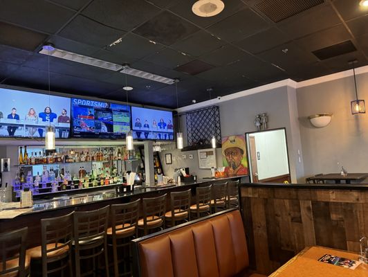 KALALOU CARIBBEAN BAR AND GRILL - Updated July 2024 - 197 Photos & 145 ...