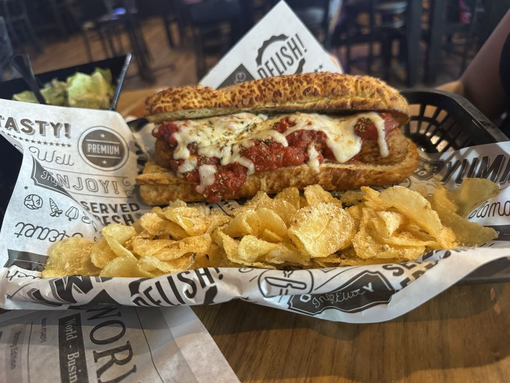 MR BORO’S TAVERN - Updated January 2026 - 148 Photos & 75 Reviews - 495 ...