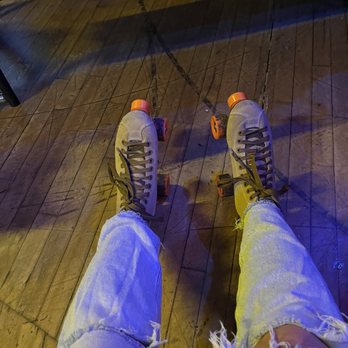 RAINBOW RINK SKATING & ENTERTAINMENT CENTER - Updated October 2025 - 44 ...