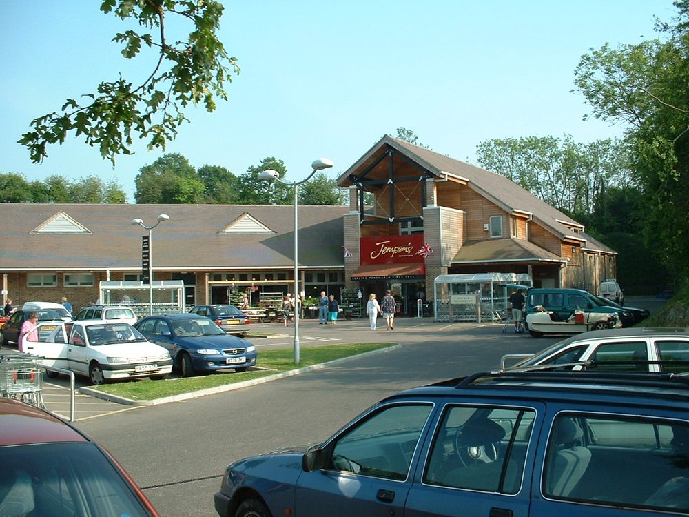 JEMPSONS SUPERSTORE - Updated August 2025 - Main Street, Rye, East ...