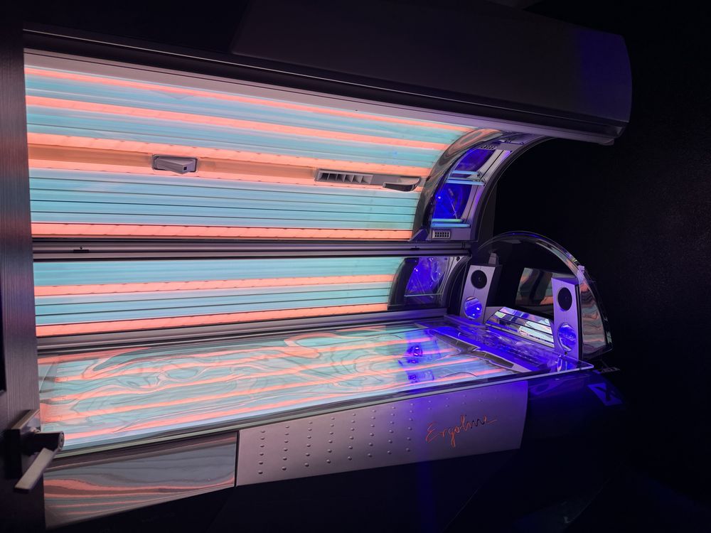 TAN REPUBLIC - NAMPA - Updated June 2026 - 20 Photos - 359 Caldwell ...