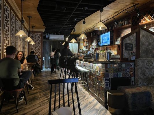 THE ATTIC OYSTER & COCKTAIL BAR - Updated December 2025 - 772 Photos ...