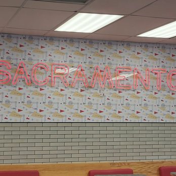 LUCKY’S DRIVE-IN - Updated April 2025 - 236 Photos & 116 Reviews - 2565 ...