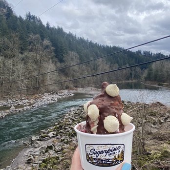 SUGARPINE DRIVE-IN - 922 Photos & 496 Reviews - 1208 E Historic ...