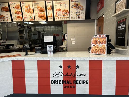 KFC - Updated January 2026 - 70 Photos & 98 Reviews - 2970 Bellflower ...