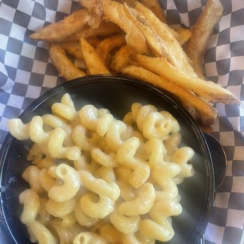 J DUB - Updated July 2024 - 478 Photos & 618 Reviews - 932 NW Bond St ...