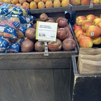 PCC COMMUNITY MARKETS - ISSAQUAH - Updated January 2026 - 106 Photos ...