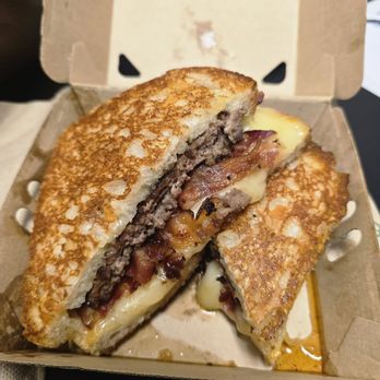 ROXY’S GRILLED CHEESE Cambridge, MA - Updated November 2024 - 165 ...