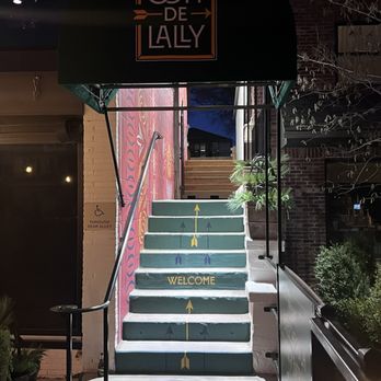OOH DE LALLY - Updated October 2024 - 116 Photos & 33 Reviews - 4916 ...