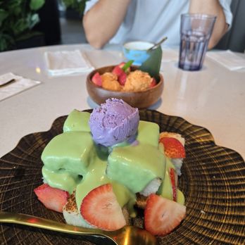 SUSU SIAM - Updated May 2025 - 89 Photos - 390 Silver Star Blvd ...