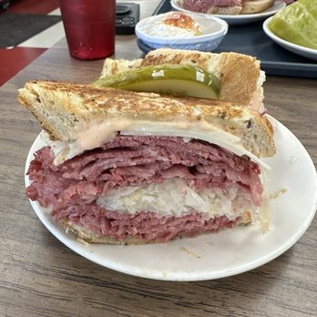 SHAPIRO’S DELICATESSEN - 1137 Photos & 901 Reviews - 808 S Meridian St ...