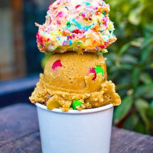 SHOCK ICE CREAM & DESSERT CAFE - 54 Photos & 28 Reviews - Ice Cream ...