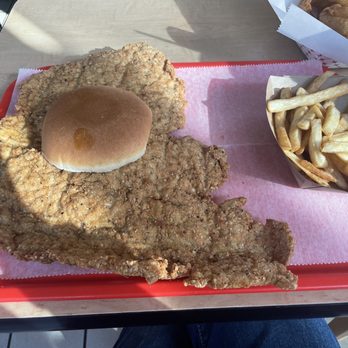 EDINBURGH DINER - Updated June 2025 - 199 Photos & 162 Reviews - 413 S ...