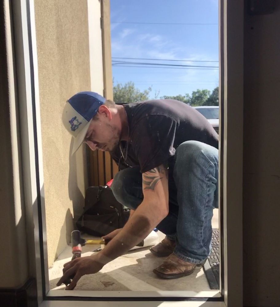 EVERETT GLASS COMPANY - Updated November 2024 - Seguin, Texas - Windows ...