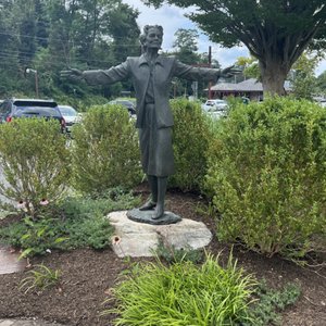 EDISON TRAIN STATION - Updated October 2025 - 18 Photos & 14 Reviews ...