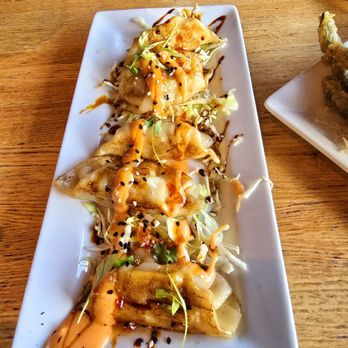 REVOLUTION TAPROOM & GRILL - Updated December 2025 - 313 Photos & 360 ...