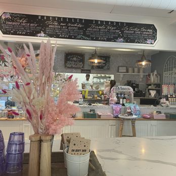 MANDY’S - Updated October 2025 - 178 Photos & 166 Reviews - 2067 Rue ...