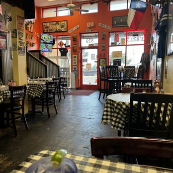 THE NEW YORK DELI - Updated July 2025 - 178 Photos & 305 Reviews - 829 ...