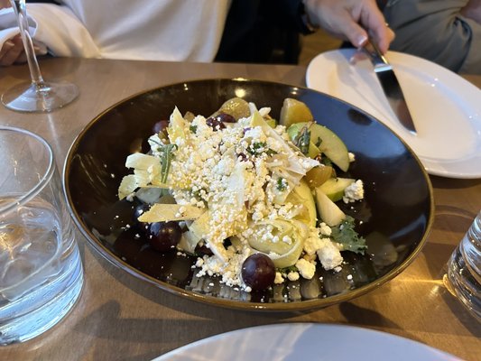 TABLE 51 - Updated December 2025 - 77 Photos & 30 Reviews - 5475 Rue ...