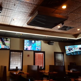 PUB W - Updated December 2025 - 424 Photos & 355 Reviews - 3121 W ...