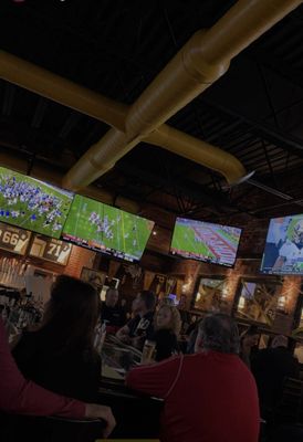 THE SPORTS GRILLE AT CRANBERRY - Updated August 2025 - 121 Photos & 206 ...