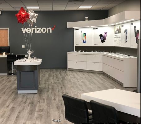 VERIZON AUTHORIZED RETAILER - RUSSELL CELLULAR - 360 Cambridge Rd ...
