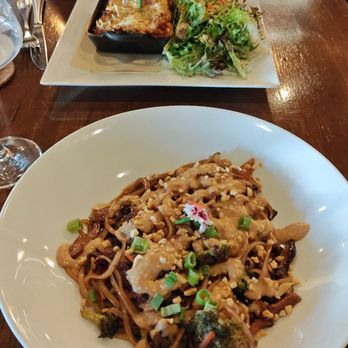 COCHA - Updated August 2025 - 480 Photos & 290 Reviews - 445 N 6th St ...