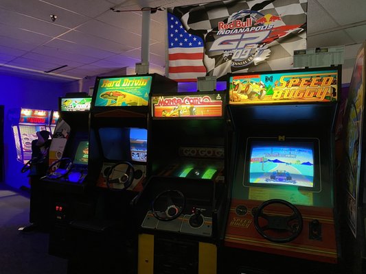 UNDERGROUND RETROCADE - Updated May 2025 - 88 Photos & 77 Reviews - 121 ...