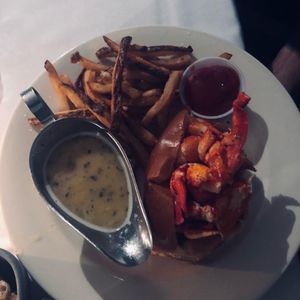 THE CAPTAIN DANIEL PACKER INNE - 395 Photos & 583 Reviews - 32 Water St ...