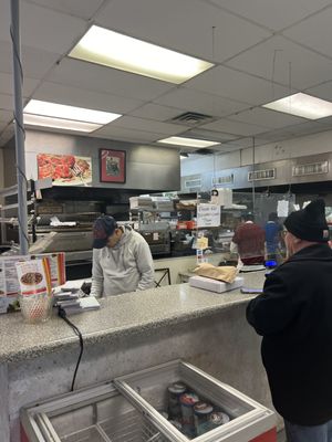 FAMOUS GEORGE’S PIZZERIA - Updated October 2025 - 37 Photos & 92 ...