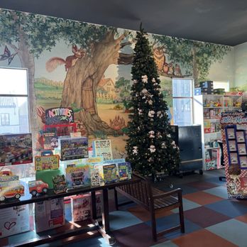 Vroman’s Bookstore - Trusted Since 1894 - Updated July 2025 - 1416 ...