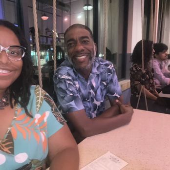 OUTTA THE BLUE CAFE - Updated November 2024 - 197 Photos & 124 Reviews ...