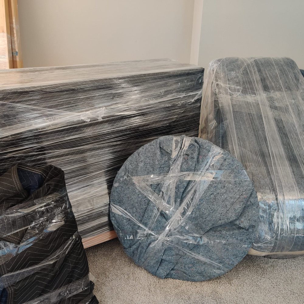 ESSENTIAL PRO MOVERS - Updated March 2025 - 18 Photos - 1 E Erie St ...