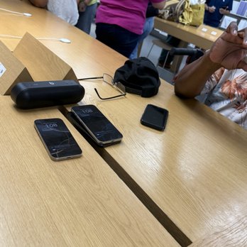 APPLE - WILLOWBROOK MALL - Updated September 2025 - 27 Photos & 105 ...