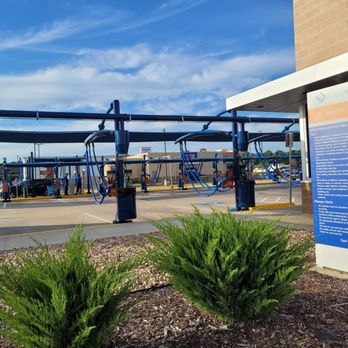 BLUEWAVE EXPRESS CAR WASH - Updated December 2025 - 1829 US Hwy 190 ...