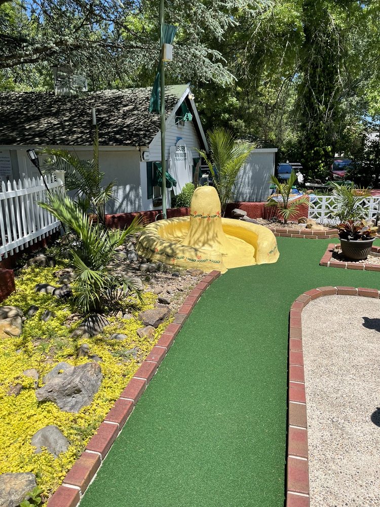 PLEASANT VALLEY MINIATURE GOLF CLUB - 20 Photos & 25 Reviews - 93 Rte ...