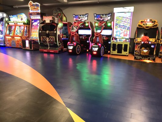 FAMILY FUN CENTER - Updated December 2025 - 33 Photos & 44 Reviews ...