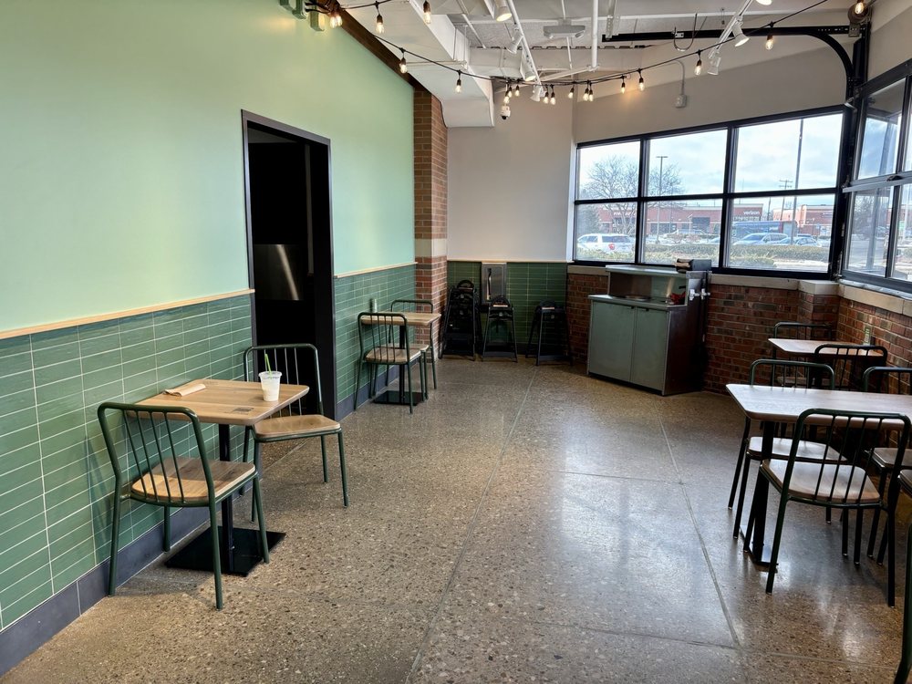 SHAKE SHACK NOVI - Updated September 2025 - 24 Photos & 12 Reviews ...