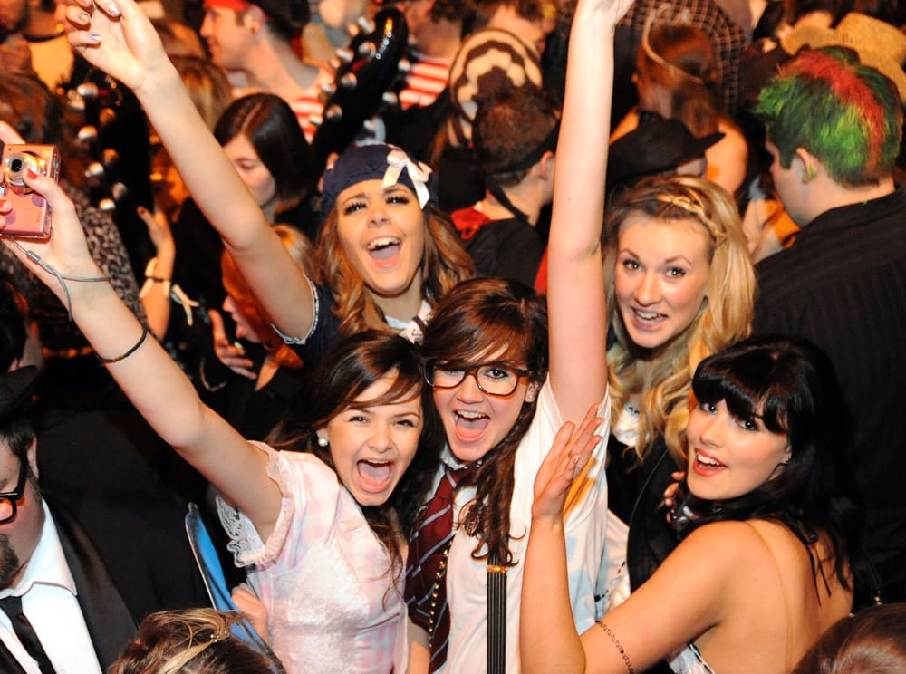 THE BEACH - Updated June 2025 - 1 Beach Road, Newquay, Cornwall, United ...