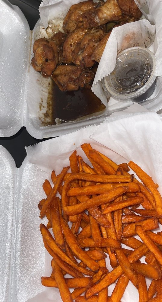 CHICAGO WINGZ AROUND THE WORLD - Updated October 2025 - 4816 148th St ...