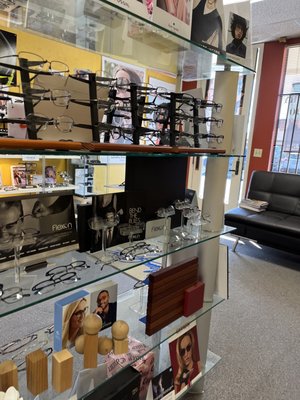 SEE OPTOMETRIC DESIGNS OPTOMETRY - Updated January 2026 - 47 Photos ...