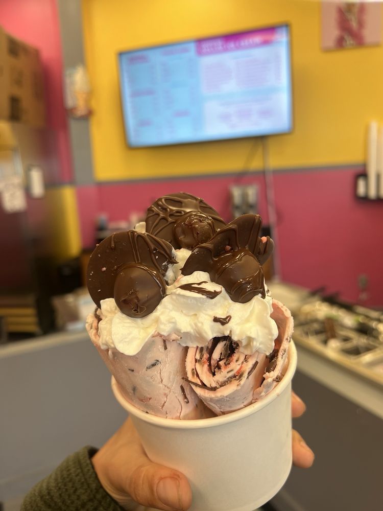 ROLL OUT - Updated December 2025 - 16 Photos - 2696 Beaver Run Blvd ...