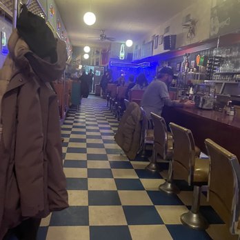 DADEO - Updated December 2025 - 297 Photos & 305 Reviews - 10548A 82 ...