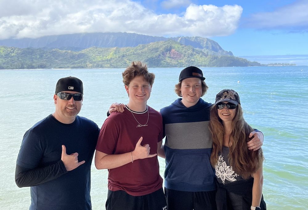 ROBERTS HAWAII - Updated May 2026 - 36 Photos & 43 Reviews - 3-4567 ...