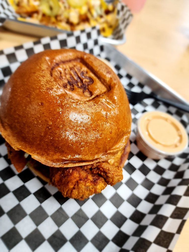 AJ’S HOT CHICKEN - Updated July 2024 - 140 Photos & 30 Reviews - 515 W ...