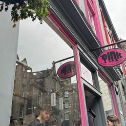 OINK - Updated July 2025 - 287 Photos & 358 Reviews - 34 Victoria ...