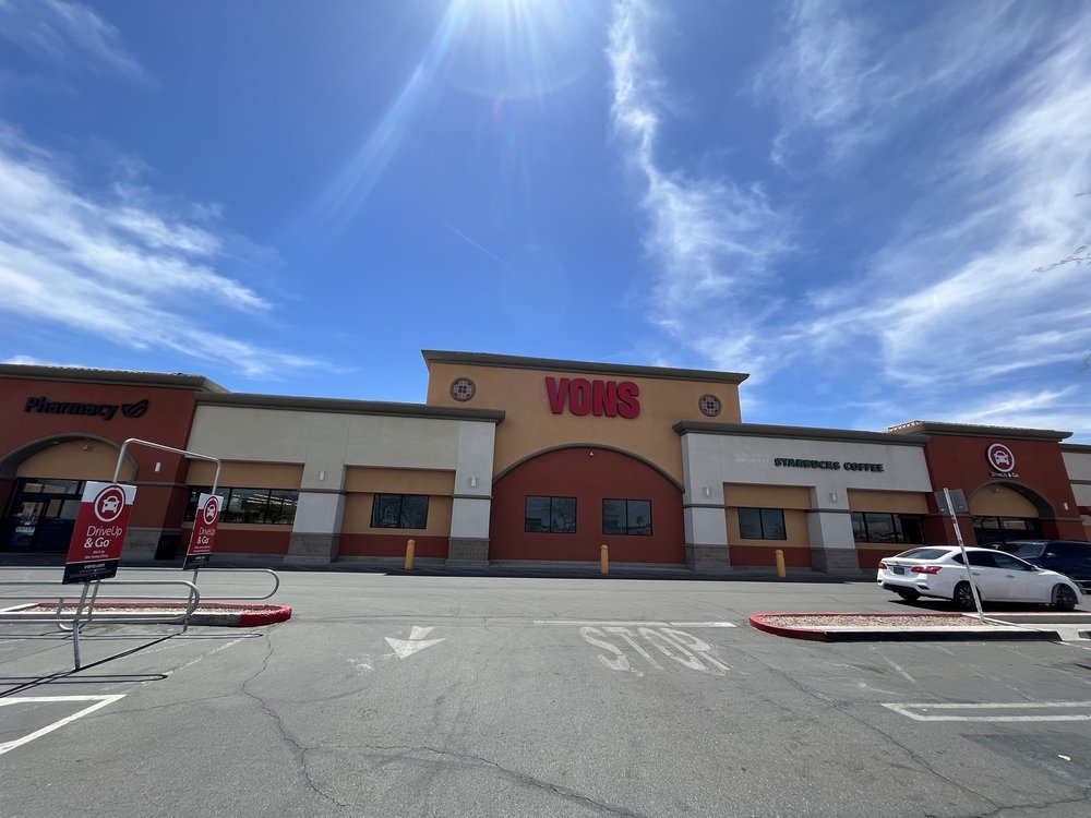 VONS - Updated August 2024 - 127 Photos & 118 Reviews - 475 E Windmill ...